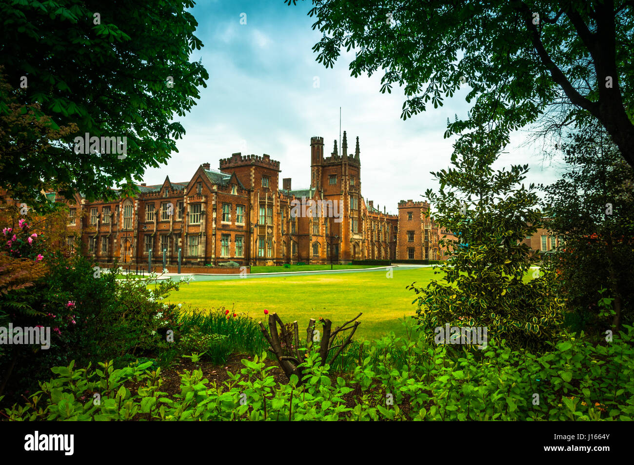 Famous lanyon building queens university hi-res stock photography and ...