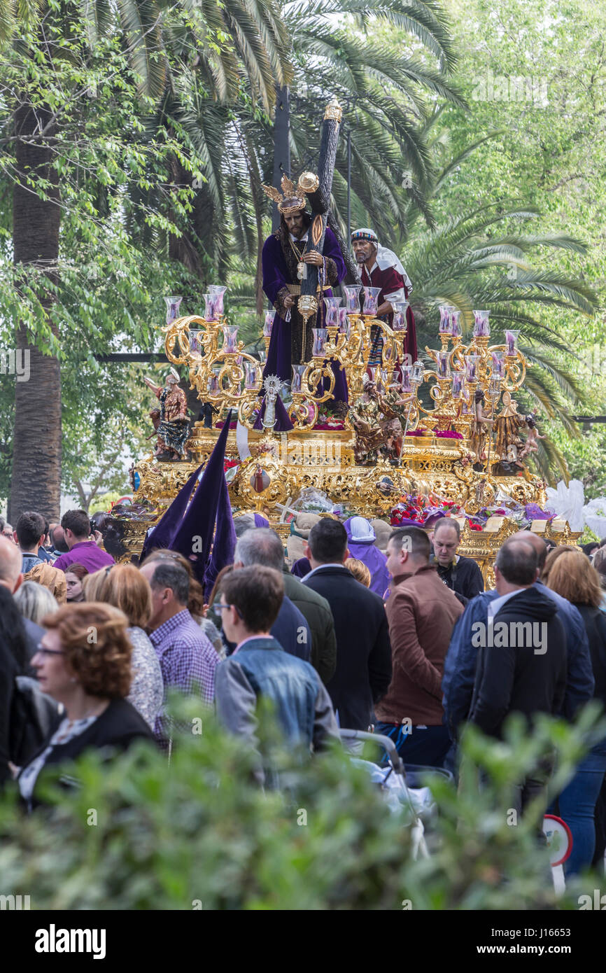 Jesus of Nazareth carrying wooden cross, Throne more popular in this ...