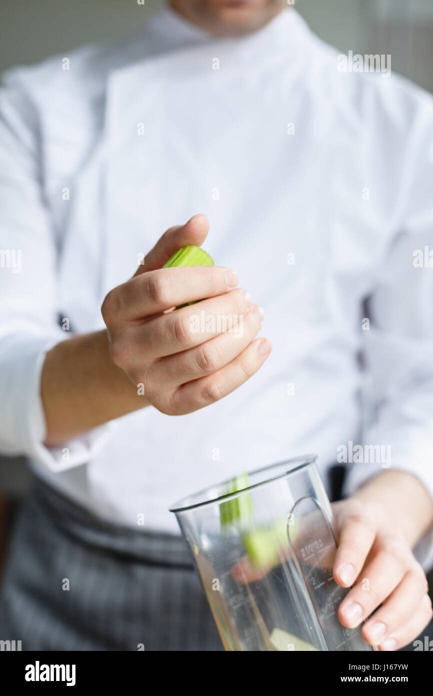 Chefs cooking breakfast hi-res stock photography and images - Alamy