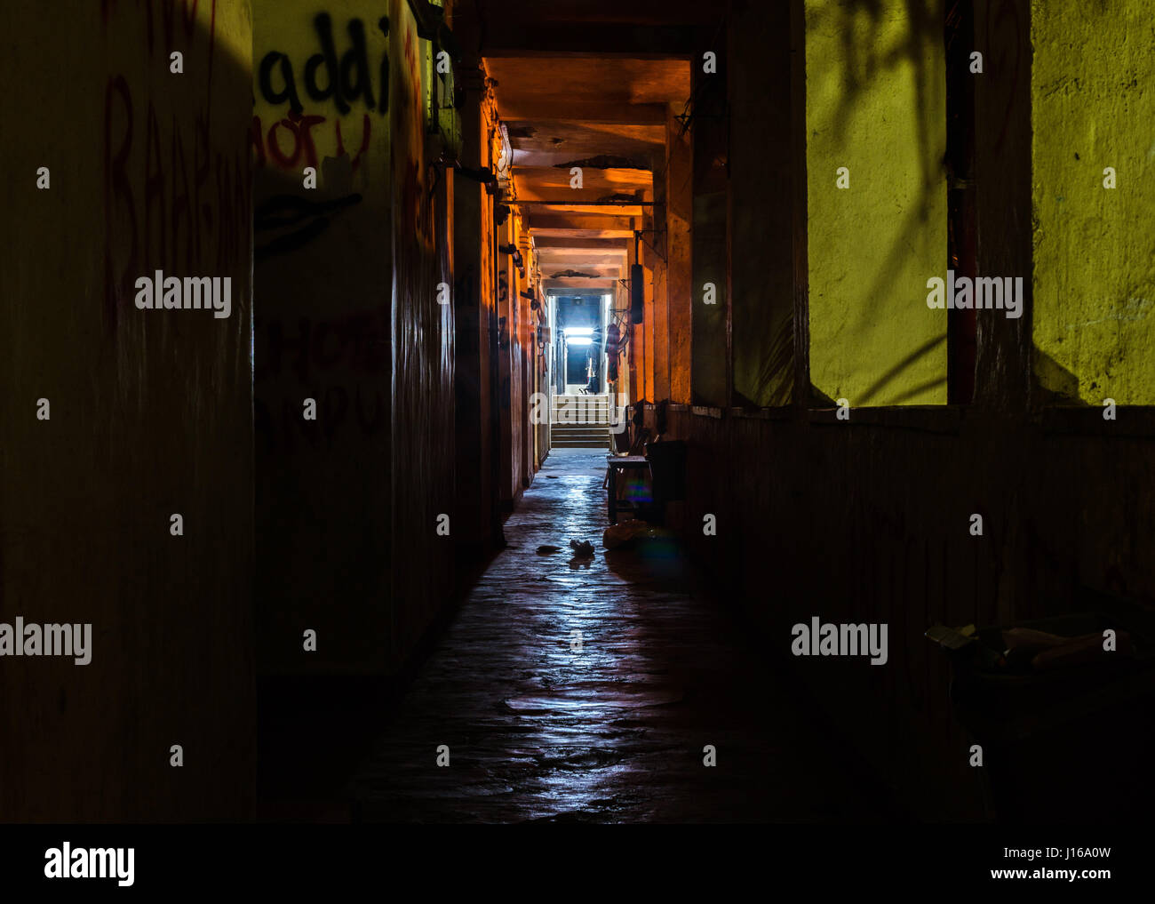 One point perspective hi-res stock photography and images - Alamy