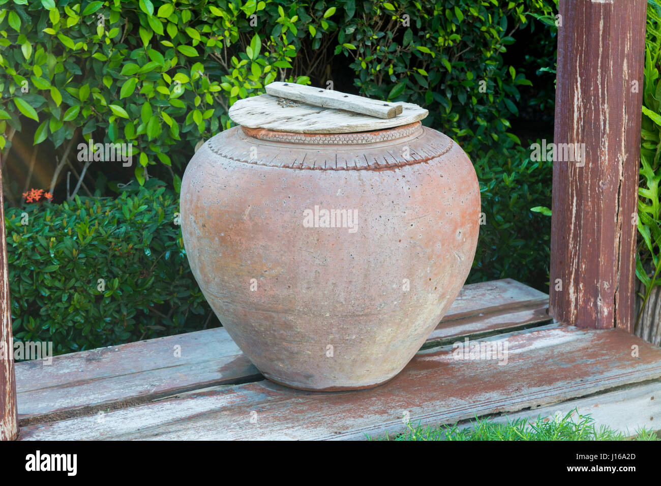 Clay Water Jar High Resolution Stock Photography and Images - Alamy