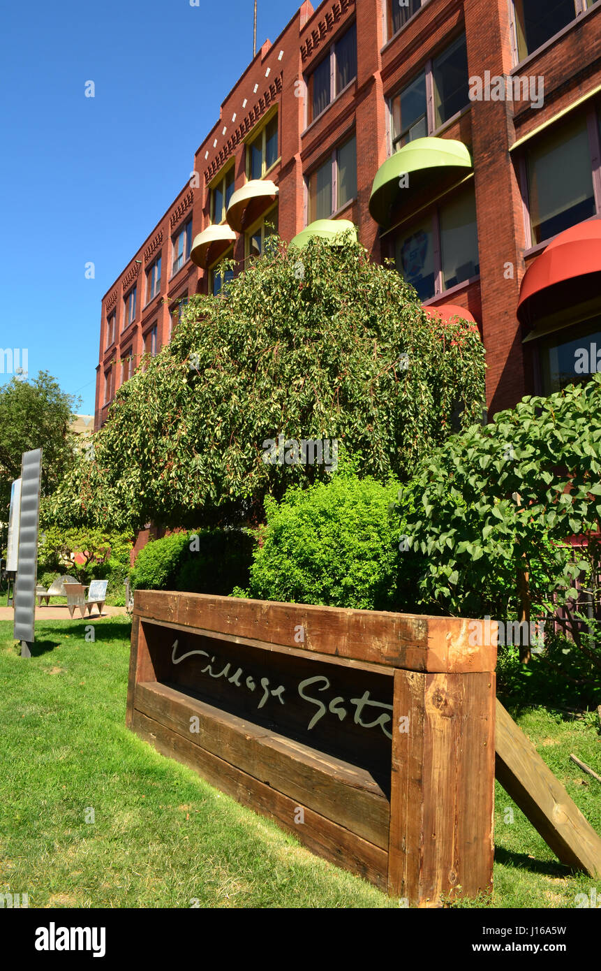 Windows awnings hi-res stock photography and images - Alamy