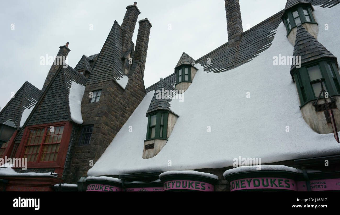 Steep roof hi-res stock photography and images - Alamy