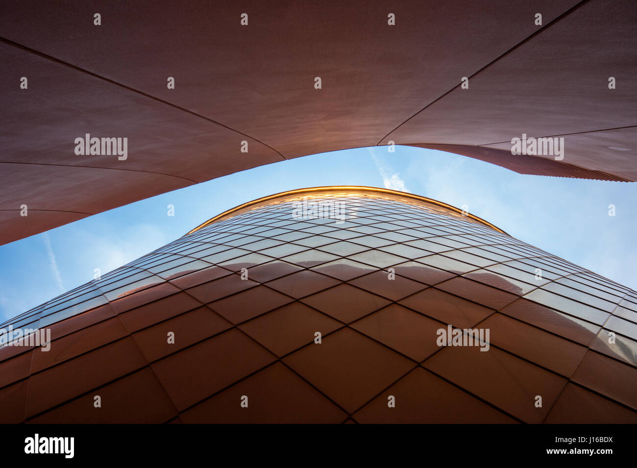 Architects sir norman foster and partners hi-res stock photography and ...