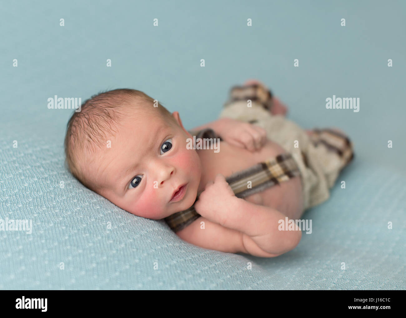 Frog pose hi-res stock photography and images - Alamy