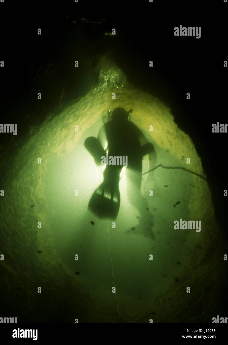 SOUTH ISLAND, NEW ZEALAND: British cave explorer Martyn Farr discovers ...
