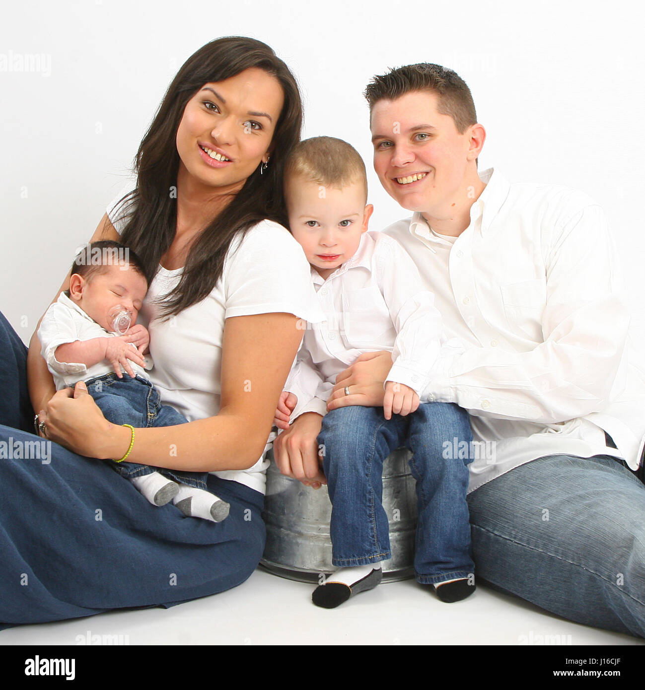 LOUISVILLE, KENTUCKY, USA: The Bowser trans-family pose for pictures in ...