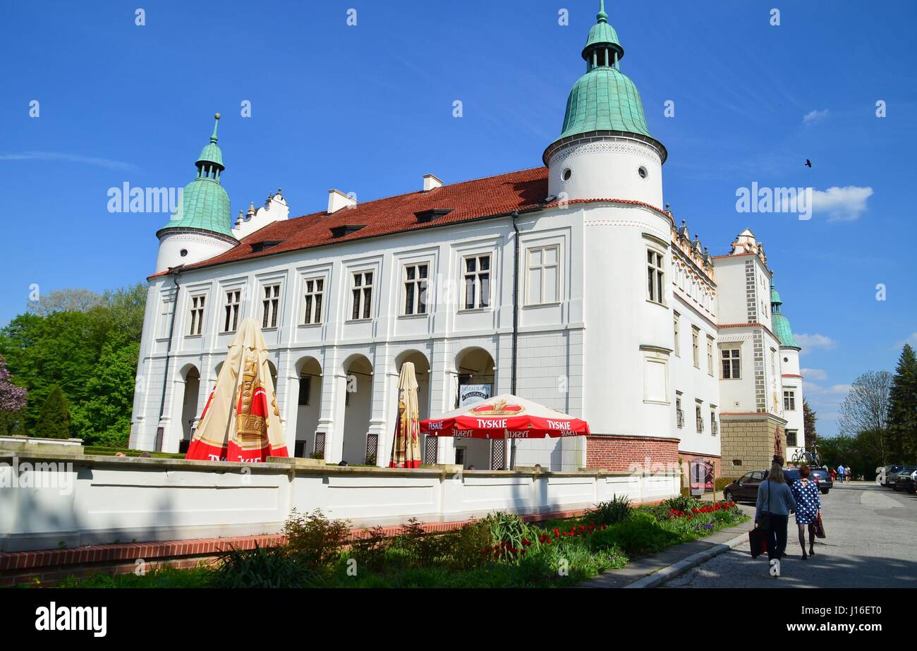 Old castle in baranow sandomierski hi-res stock photography and images ...