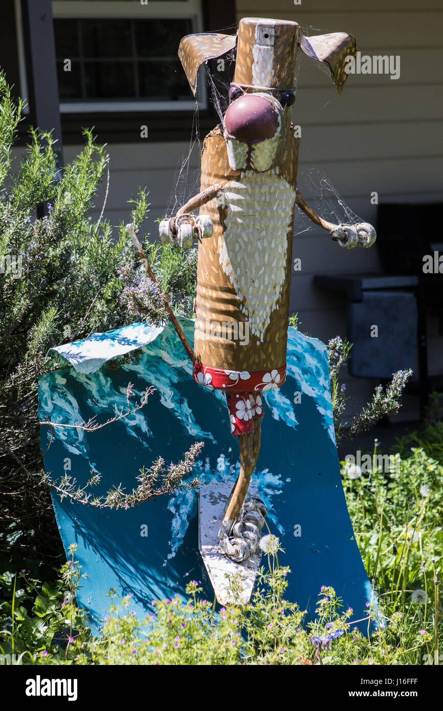 Florence Avenue, Sebastapol, Calfornia. The residents here have ...