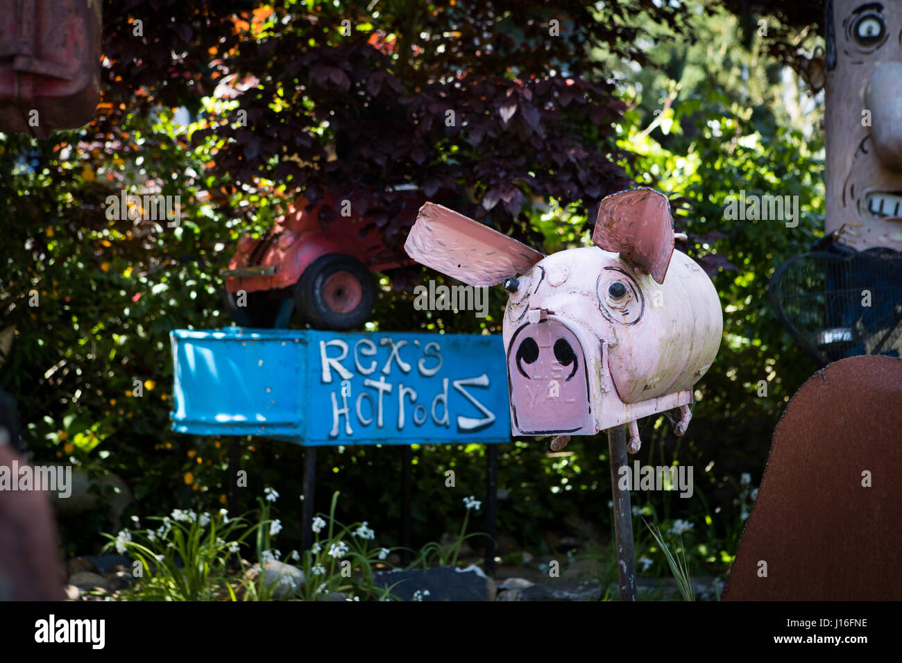 Florence Avenue, Sebastapol, Calfornia. The residents here have ...