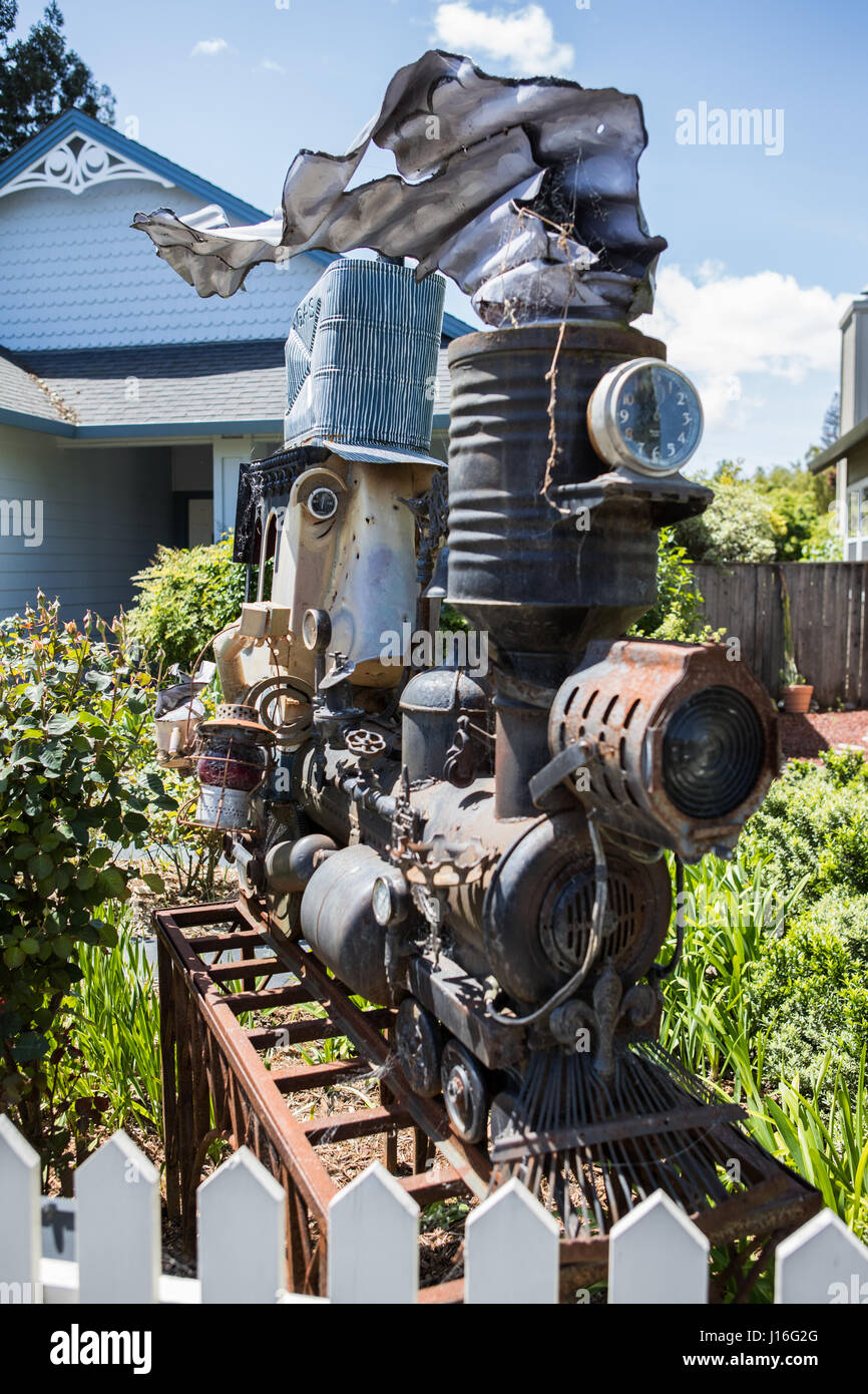 Florence Avenue, Sebastapol, Calfornia. The residents here have ...
