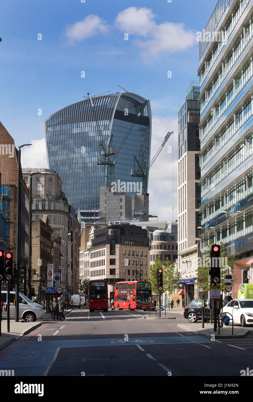 Aldgate bus hi-res stock photography and images - Alamy