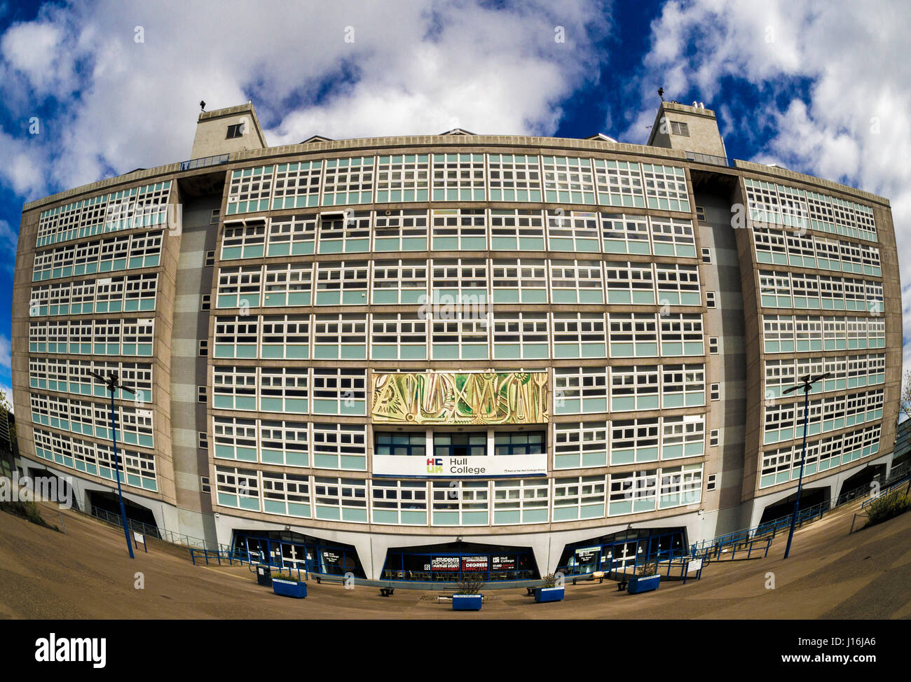 Tower block uk 1970s hi-res stock photography and images - Alamy