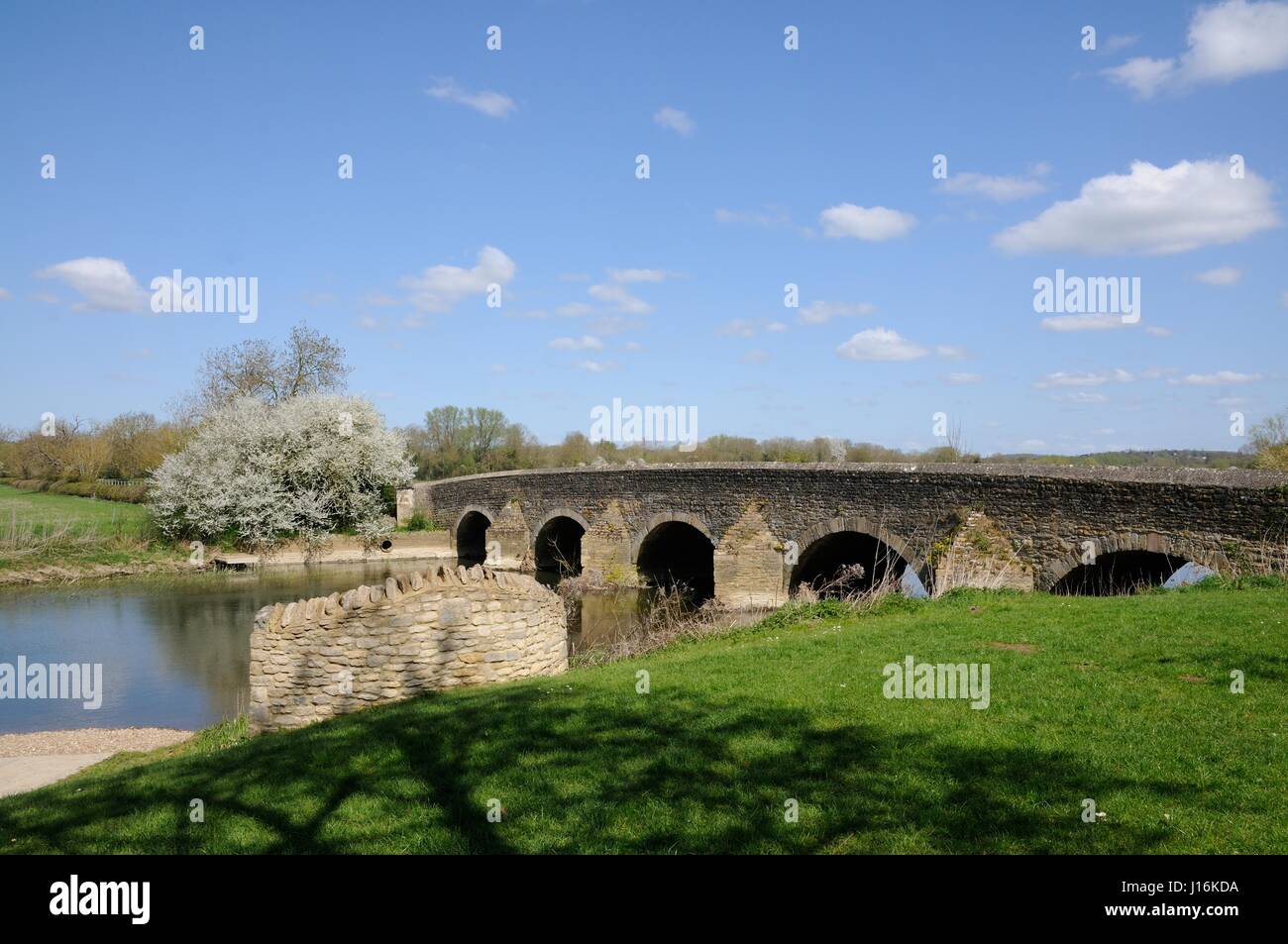 Bridge over the River Ouse, Felmersham, Bedfordshire,which was opened ...
