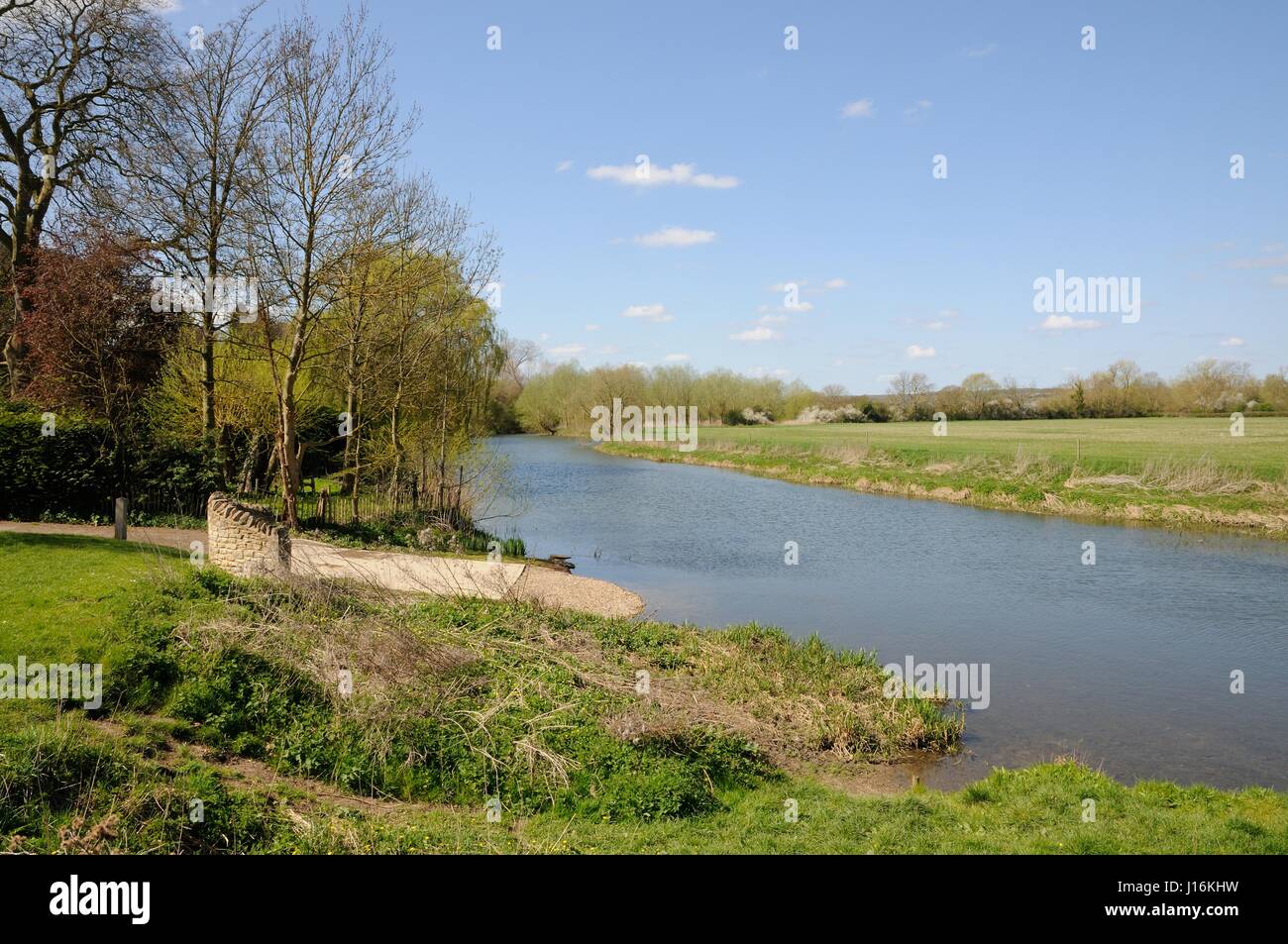 River ouse bedfordshire hi-res stock photography and images - Alamy