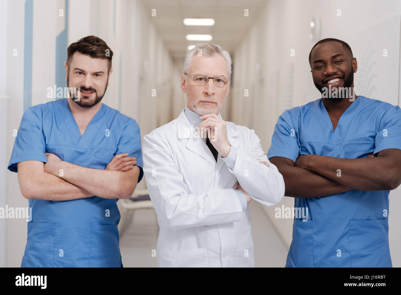 Physician teamwork hi-res stock photography and images - Alamy
