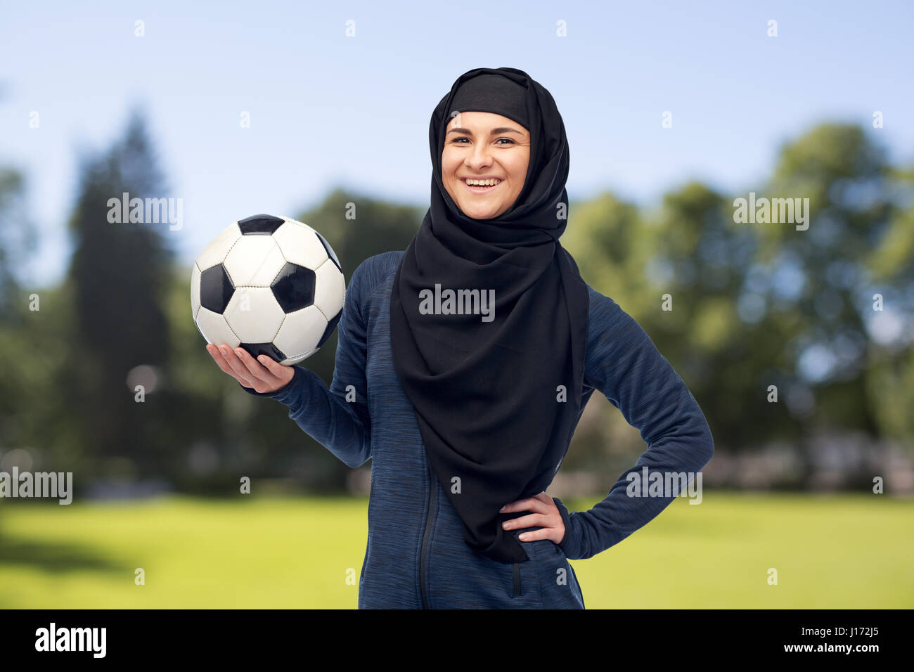 Arab playing football hi-res stock photography and images - Alamy