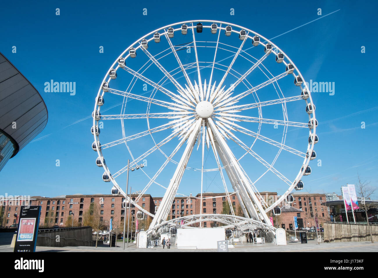 Liverpool Echo,Arena,ferris,wheel,Liverpool,Merseyside,England,UNESCO ...