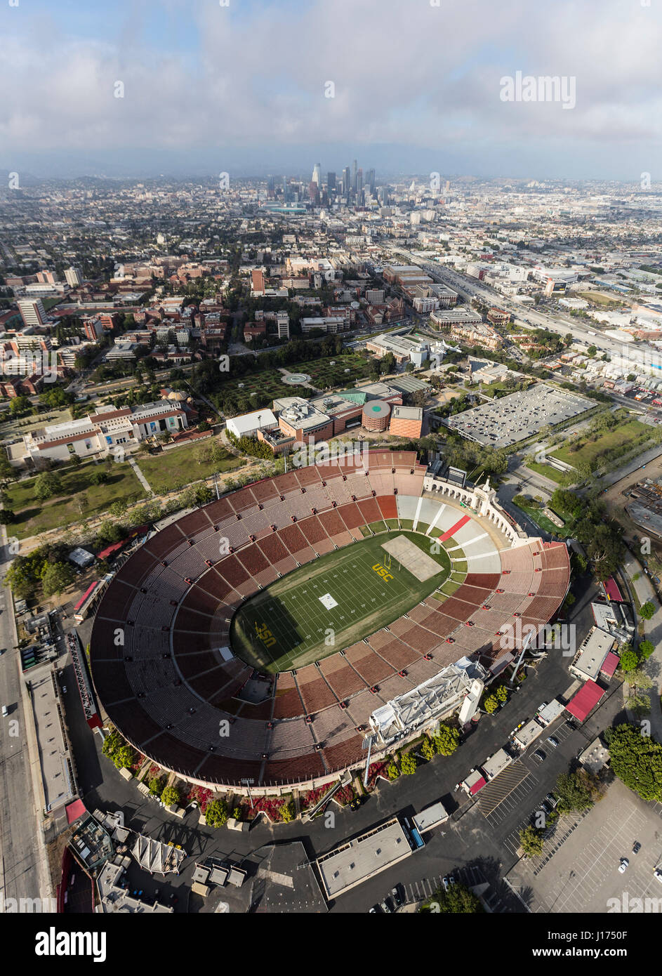 Los angeles memorial coliseum hi-res stock photography and images - Alamy