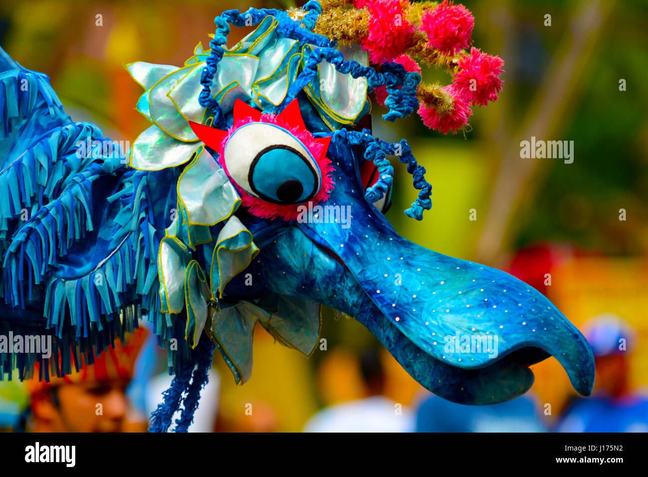 theme park people on rides and coasters Stock Photo - Alamy