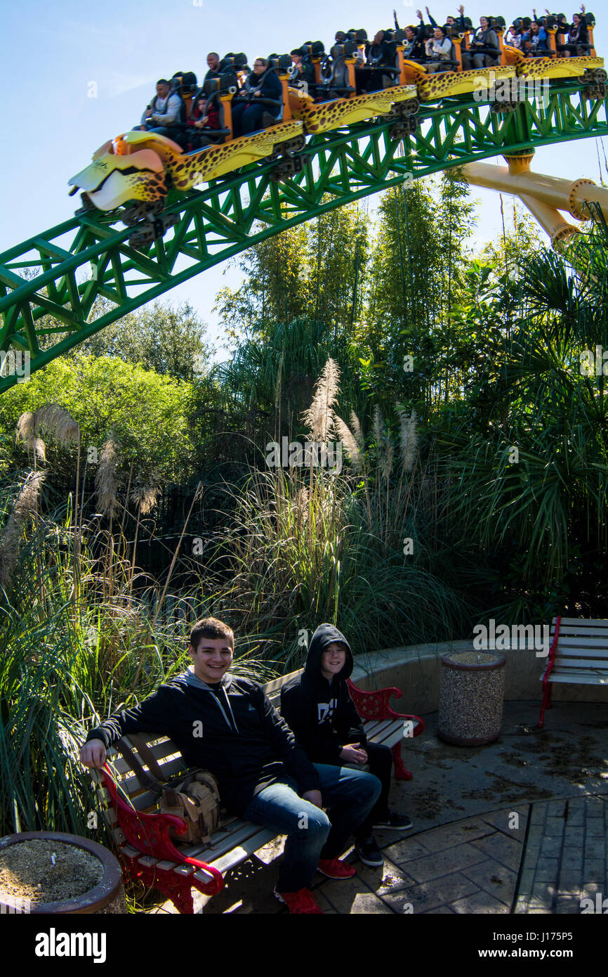 theme park people on rides and coasters Stock Photo - Alamy