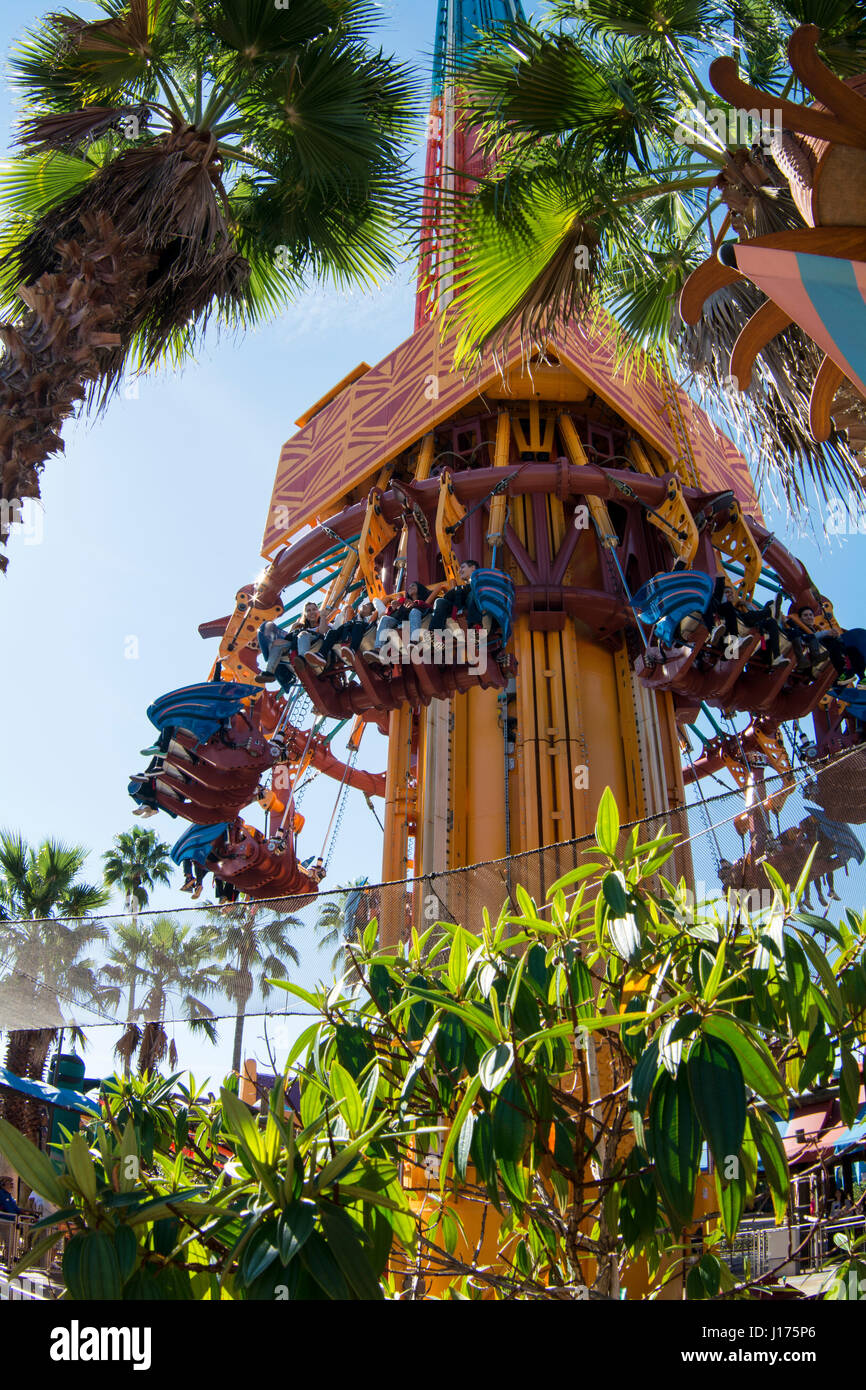 Theme park rides hi-res stock photography and images - Alamy