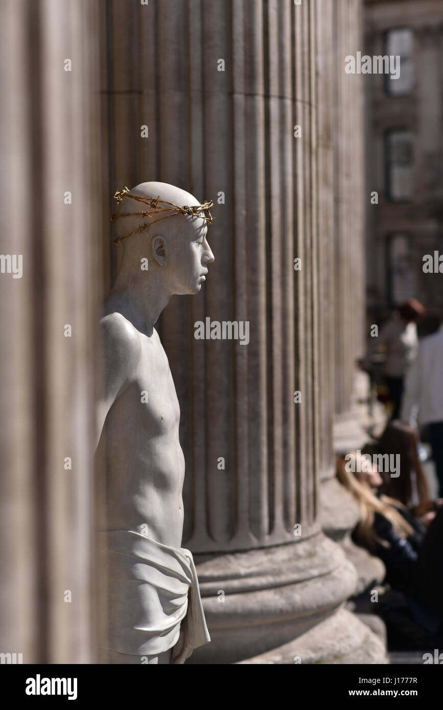 Mark wallinger artist hi-res stock photography and images - Alamy