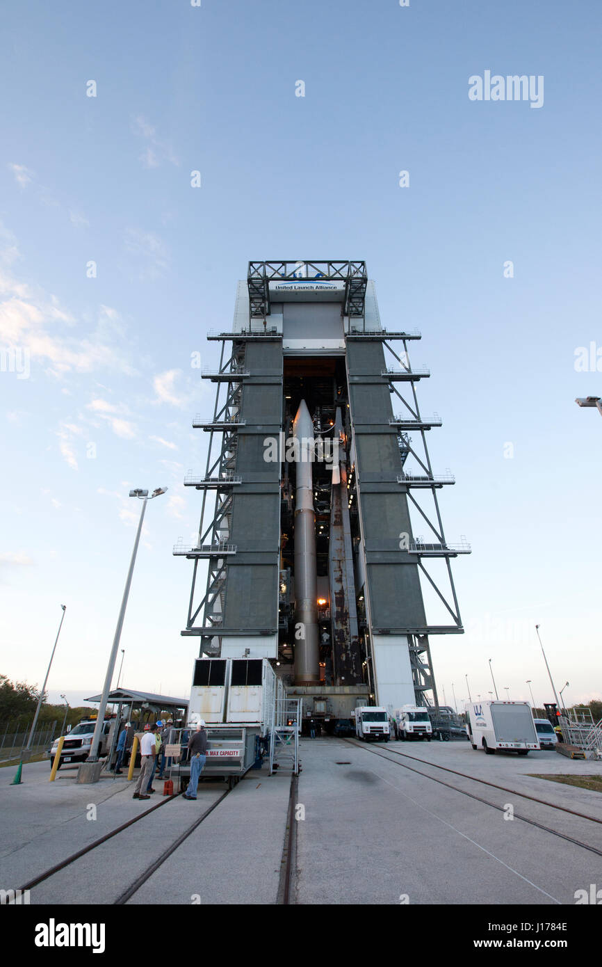 The United Launch Alliance Delta V rocket with the Orbital ATK Cygnus ...