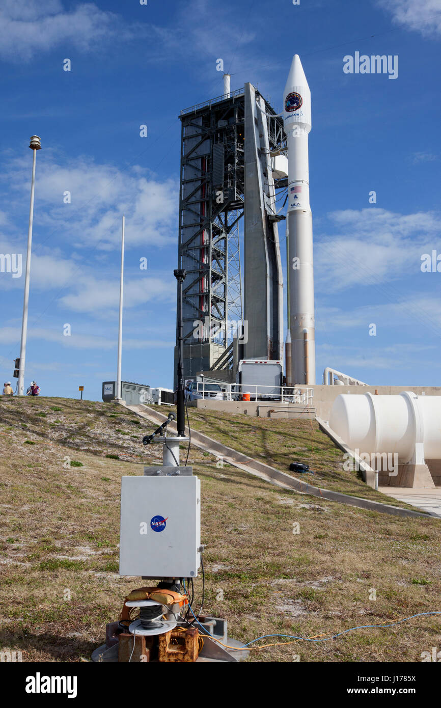 The United Launch Alliance Delta V rocket with the Orbital ATK Cygnus ...