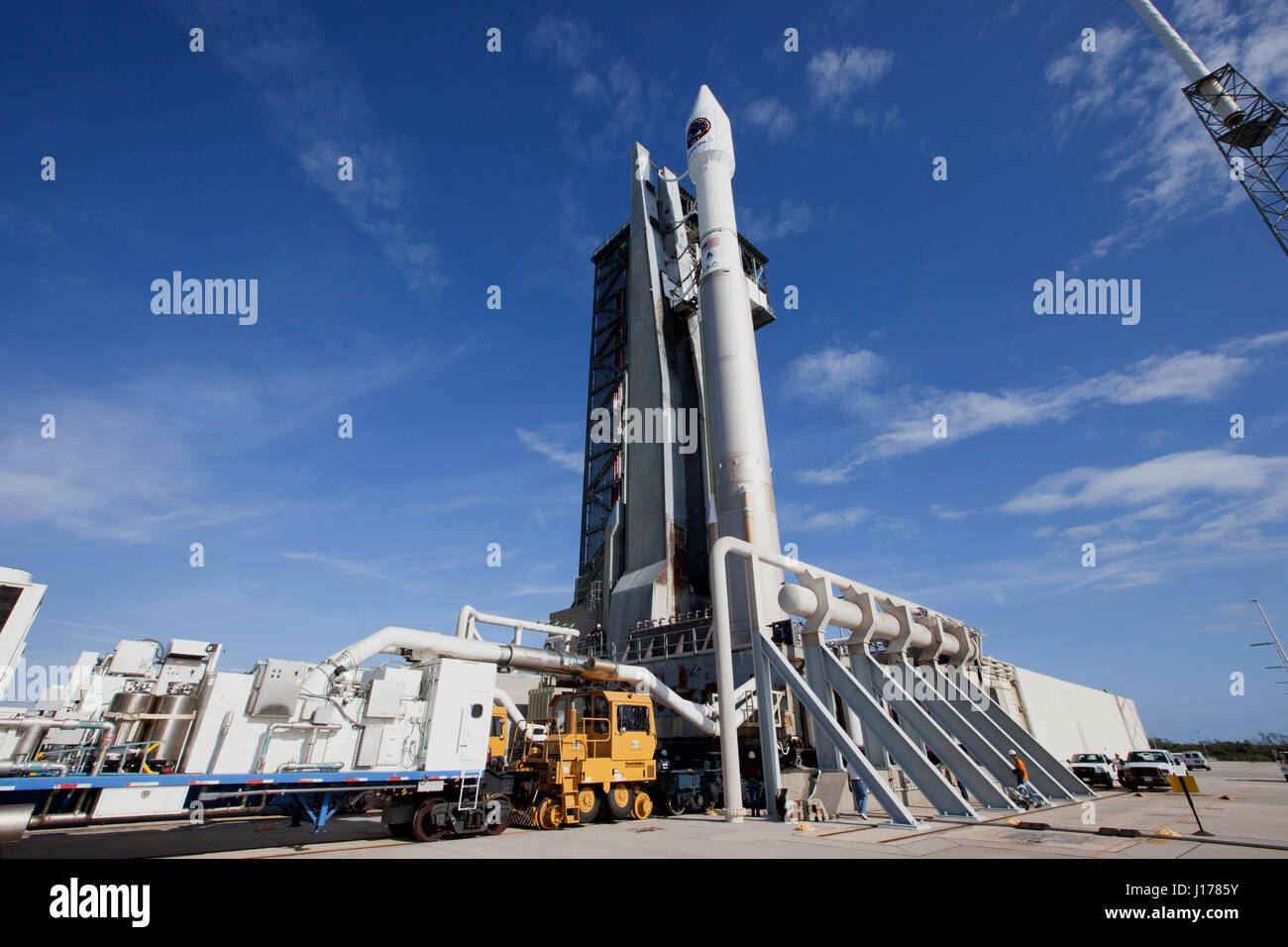 The United Launch Alliance Delta V rocket with the Orbital ATK Cygnus ...