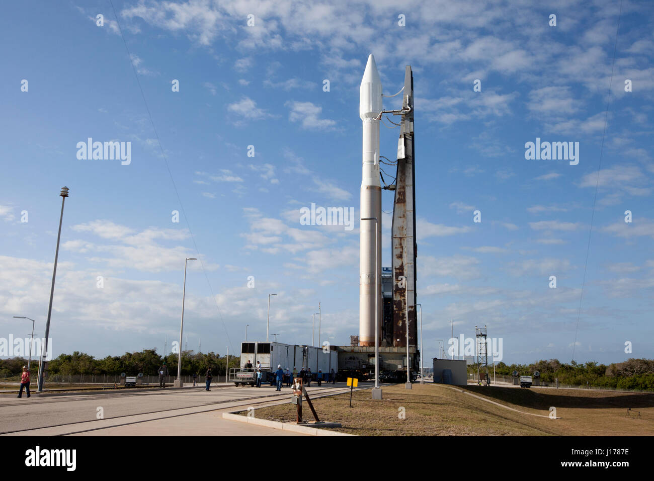 The United Launch Alliance Delta V rocket with the Orbital ATK Cygnus ...