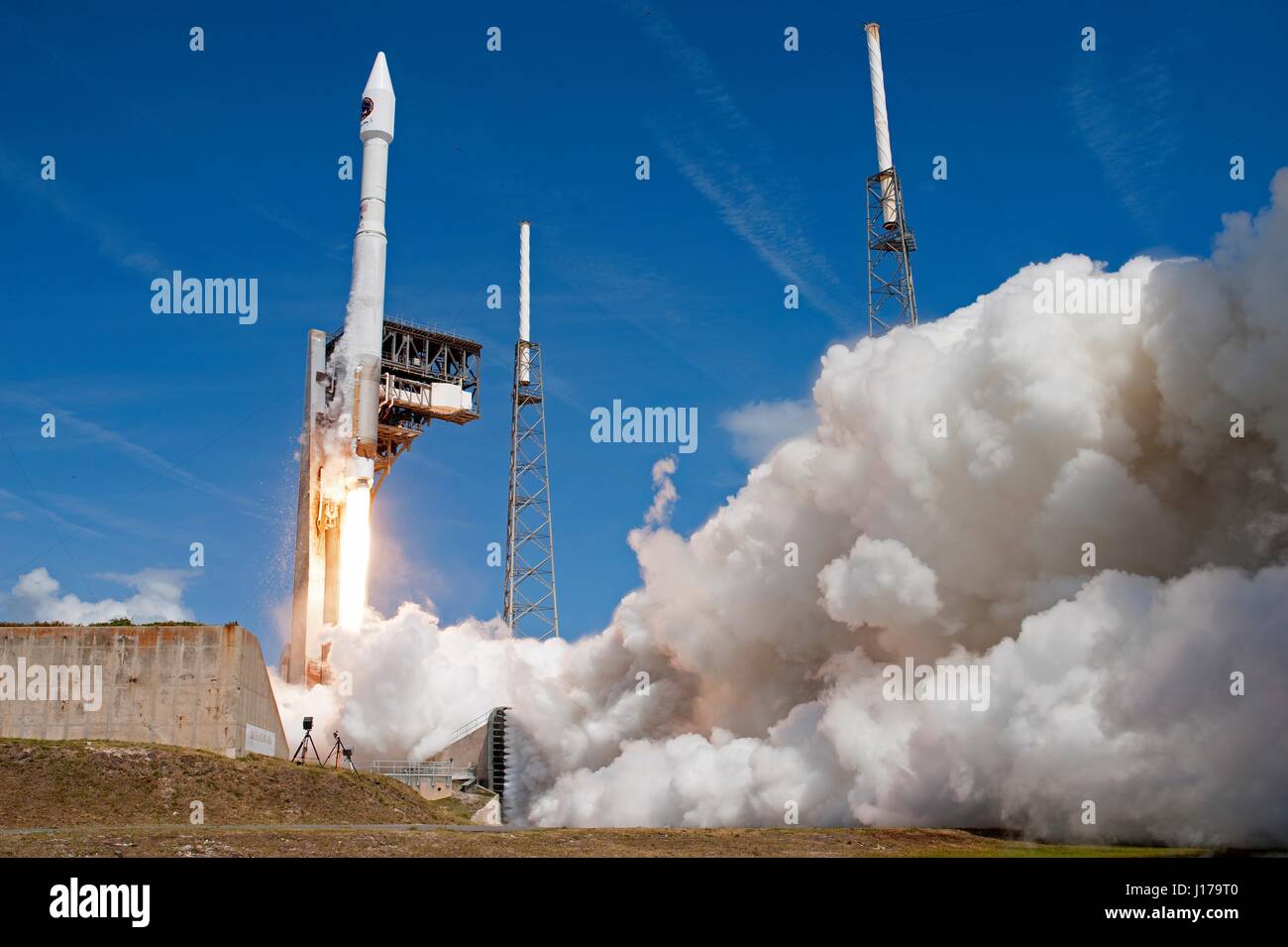 Cape Canaveral, Florida, USA. 18th Apr, 2017. The United Launch ...