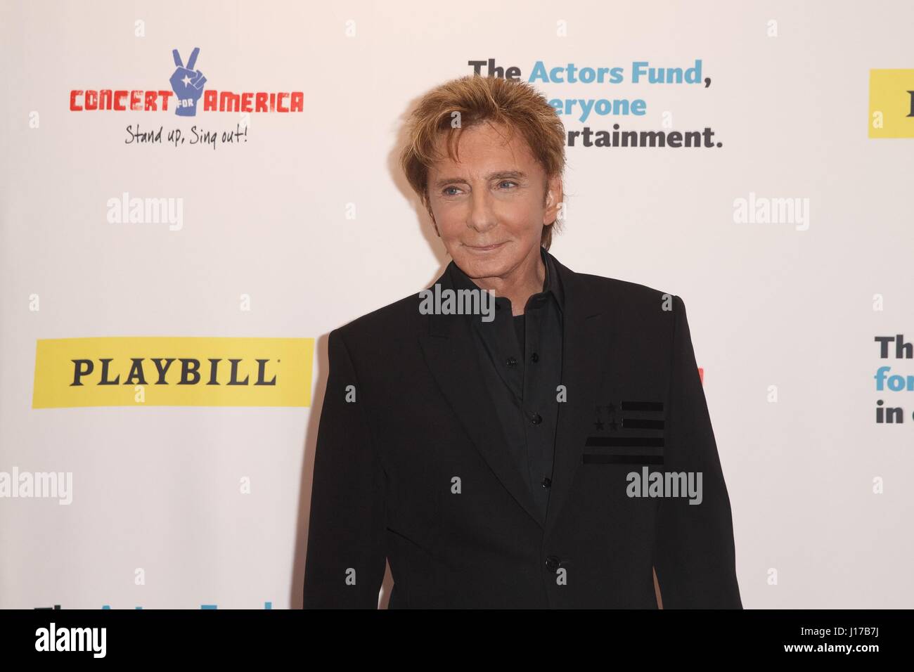 New York, NY, USA. 18th Apr, 2017. Barry Manilow at arrivals for ...