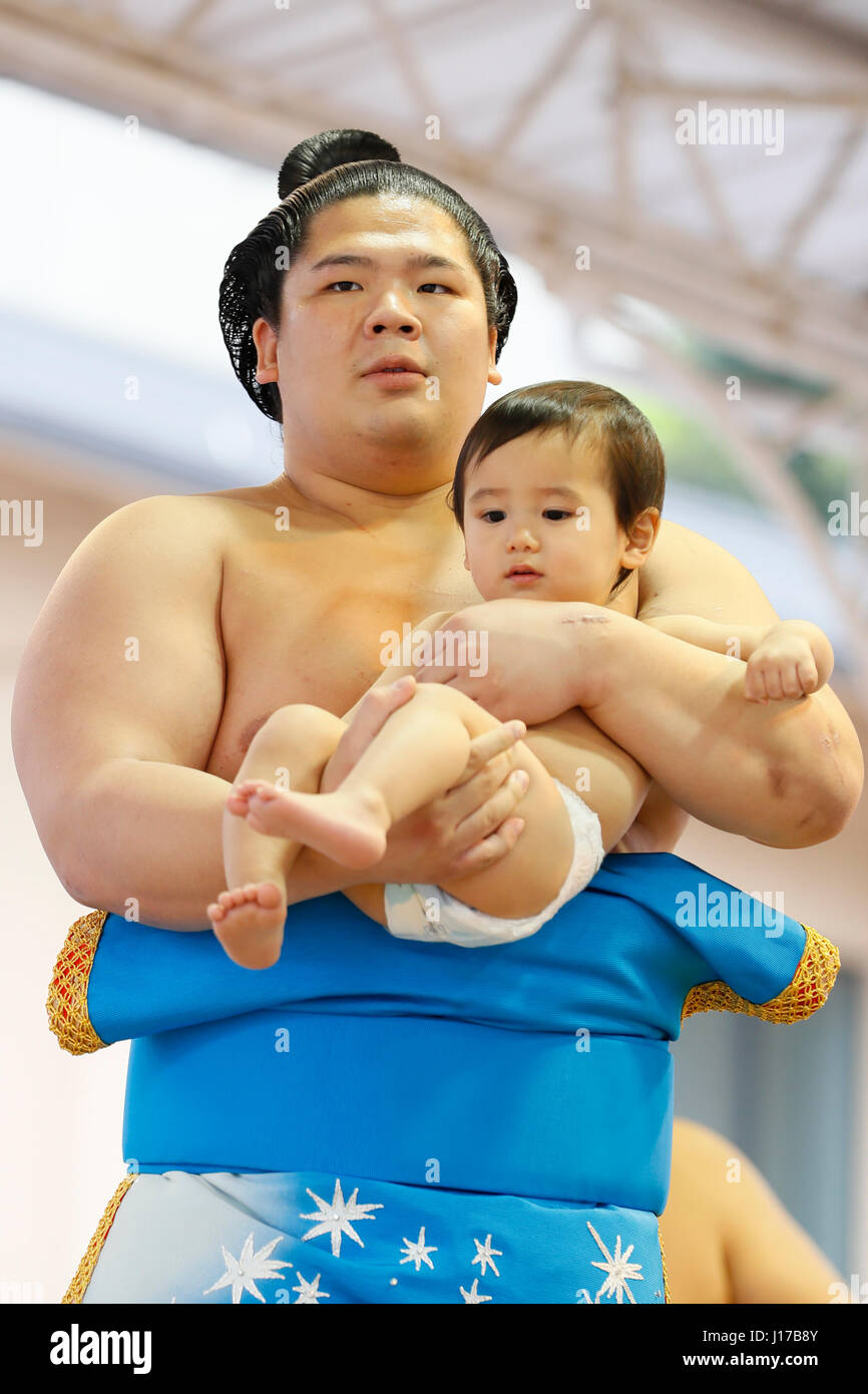 Tokyo, Japan. 17th Apr, 2017. Ura Sumo : Yasukuni Shrine Honozumo is a ...