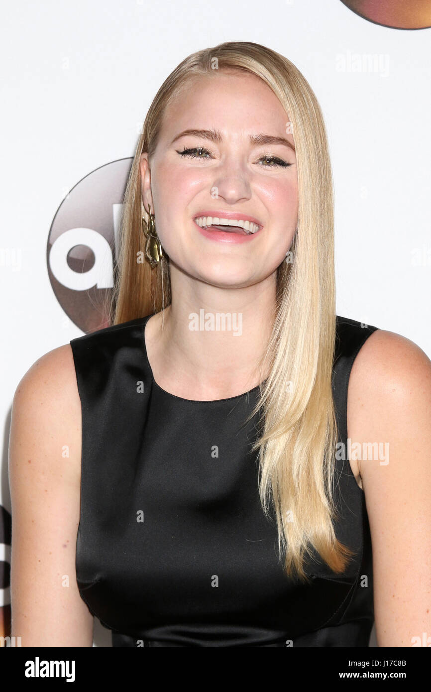 Amanda michalka hi-res stock photography and images - Alamy