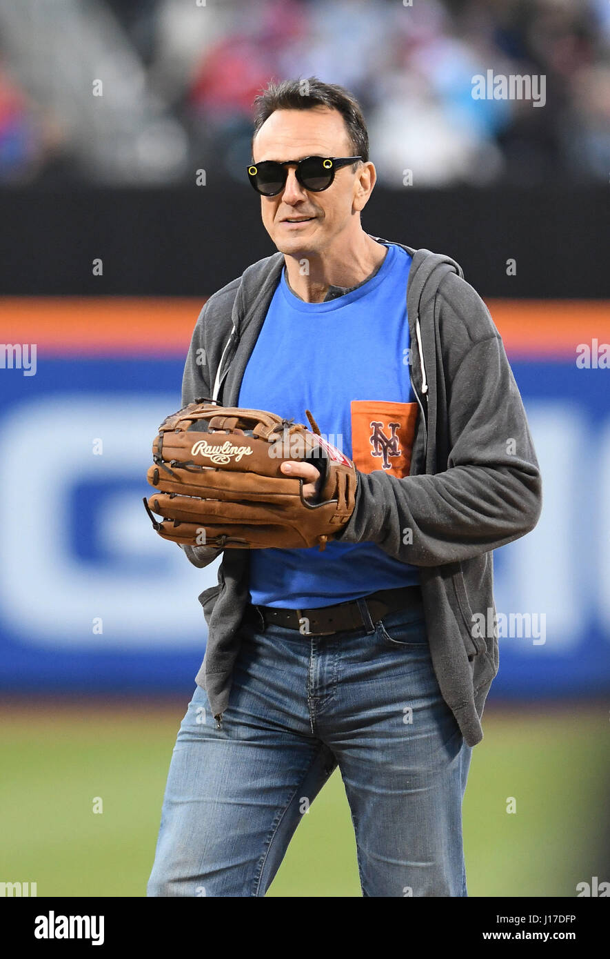 New York, NY, USA. 18th Apr, 2017. Actor Hank Azaria visits Citi-Field ...
