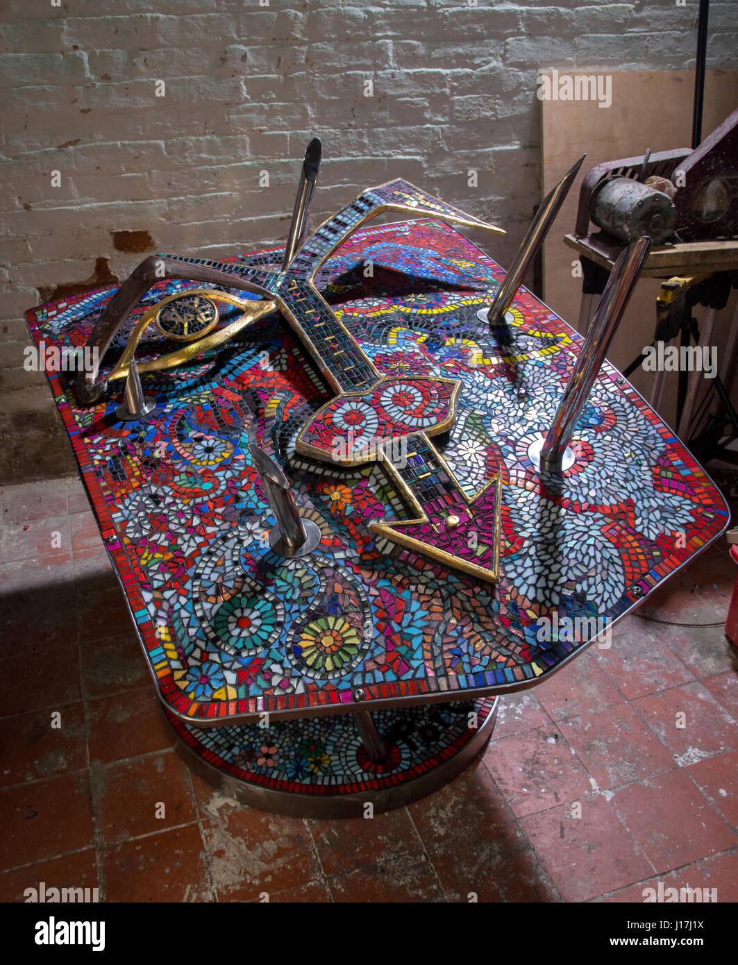 Artist Guy Portelli, known for his appearance on Dragon’s Den, will ...