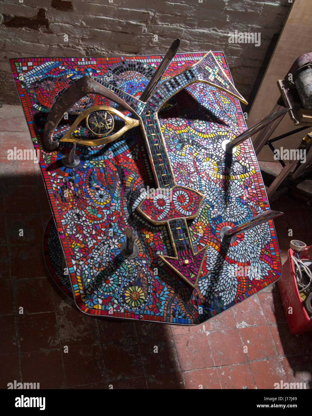 Artist Guy Portelli, known for his appearance on Dragon’s Den, will ...