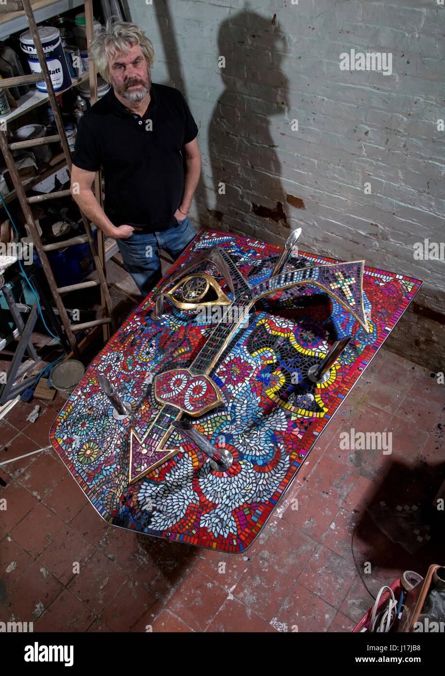 Artist Guy Portelli, known for his appearance on Dragon’s Den, will ...