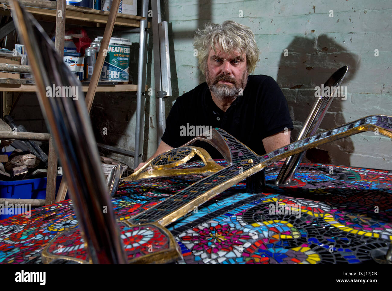 Artist Guy Portelli, known for his appearance on Dragon’s Den, will ...