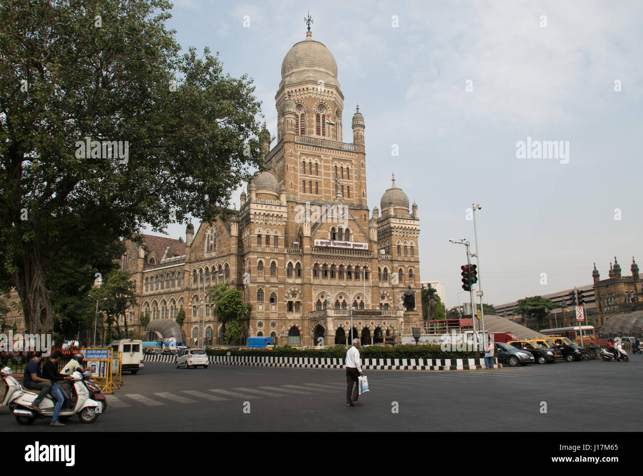 Architecture of mumbai municipal corporation building hi-res stock ...