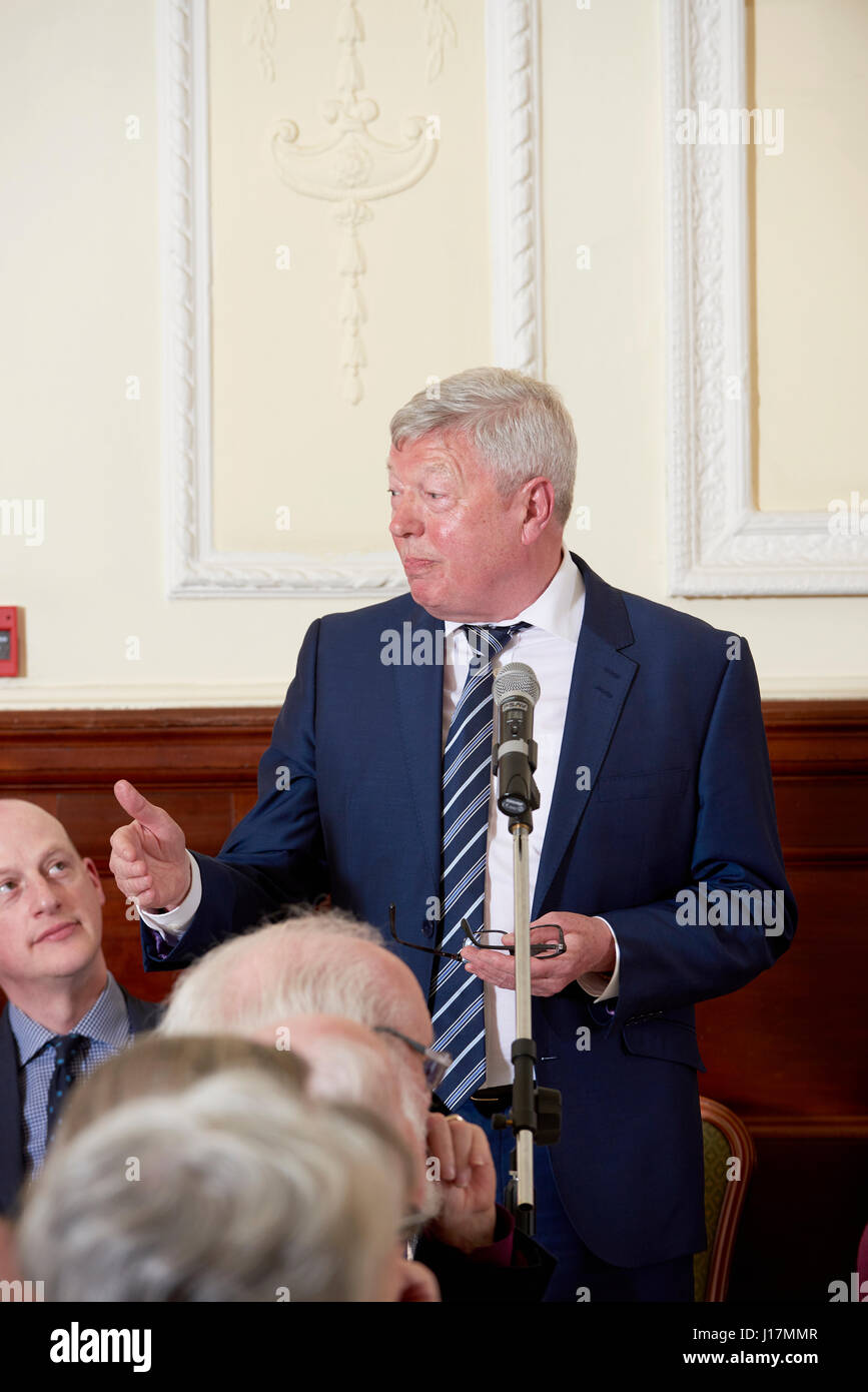 Alan Johnson, Labour MP, Hull Oldie Literary Lunch 11-04-17 Stock Photo ...