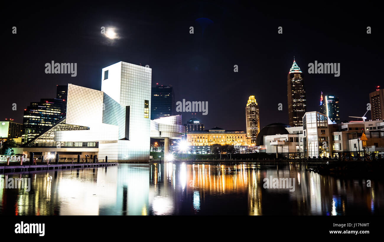 The science museum energy hall hi-res stock photography and images - Alamy