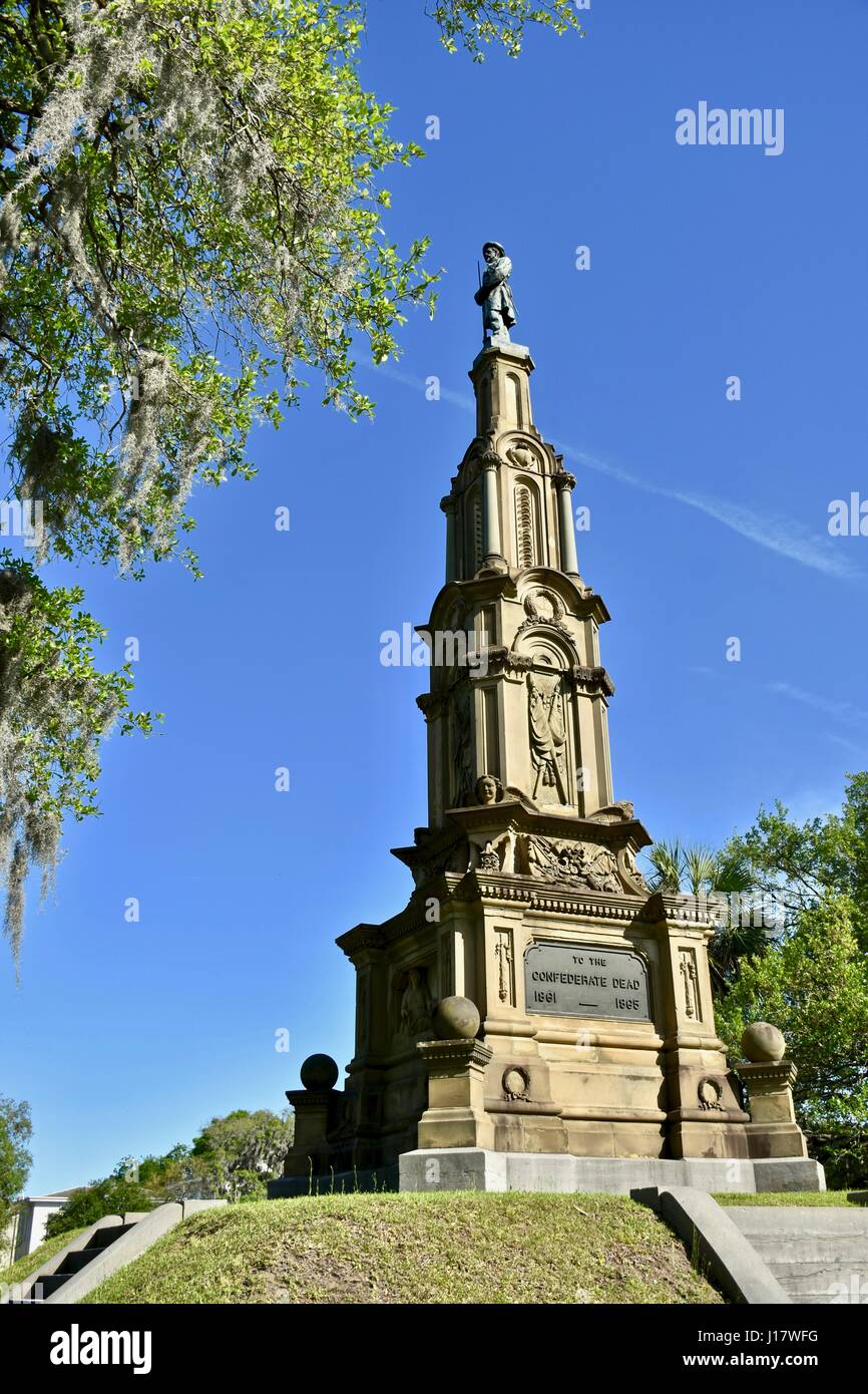 Forsyth park monument hi-res stock photography and images - Alamy