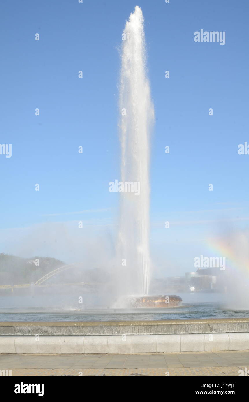 Point state park pittsburgh hi-res stock photography and images - Alamy