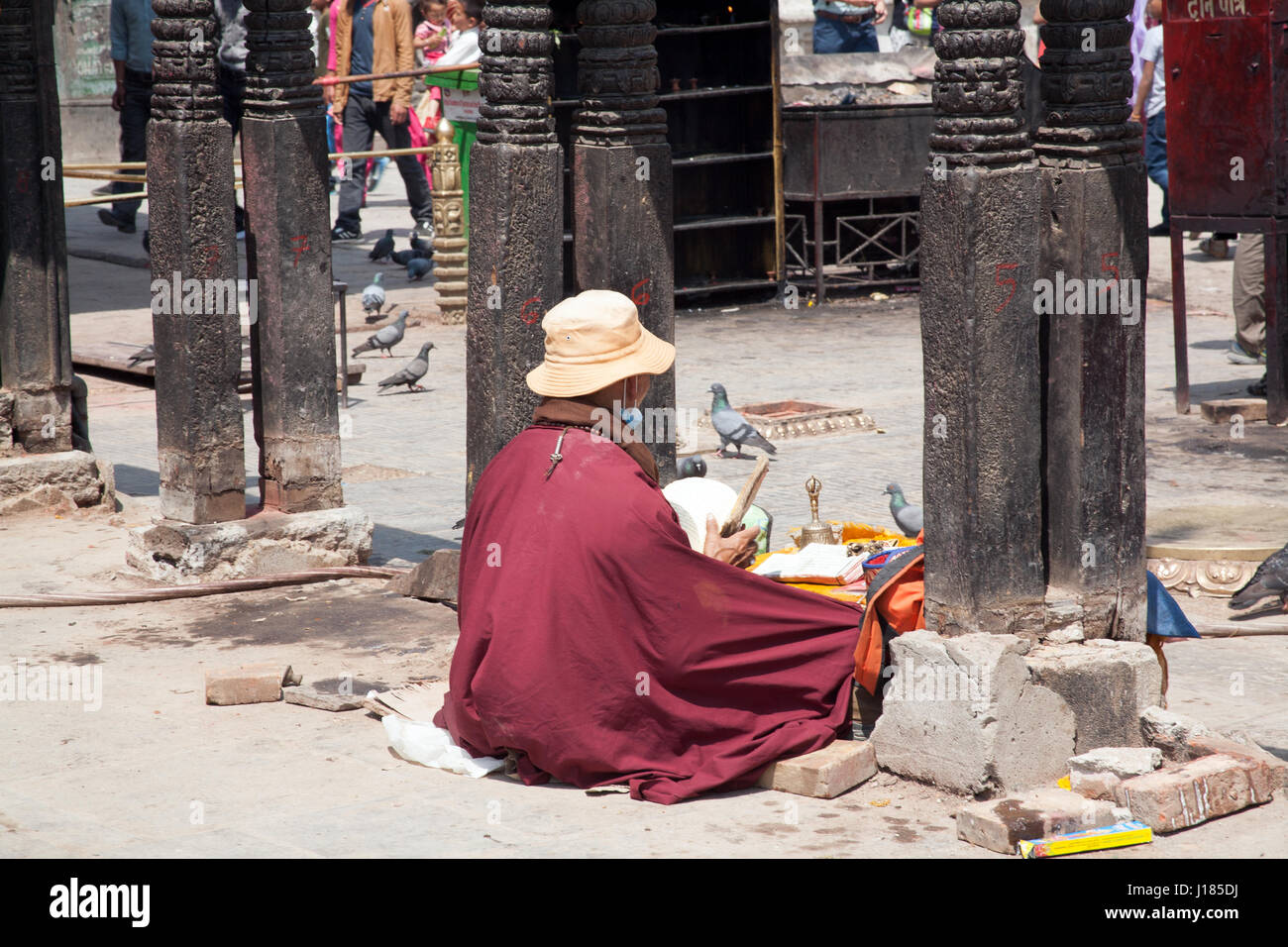Holy man praying at Swayambhu / Swayambhunath, Kathmandu, Nepal Stock ...