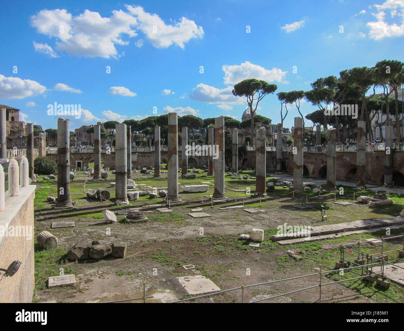 Roman ruins in Rome, Italy Stock Photo - Alamy