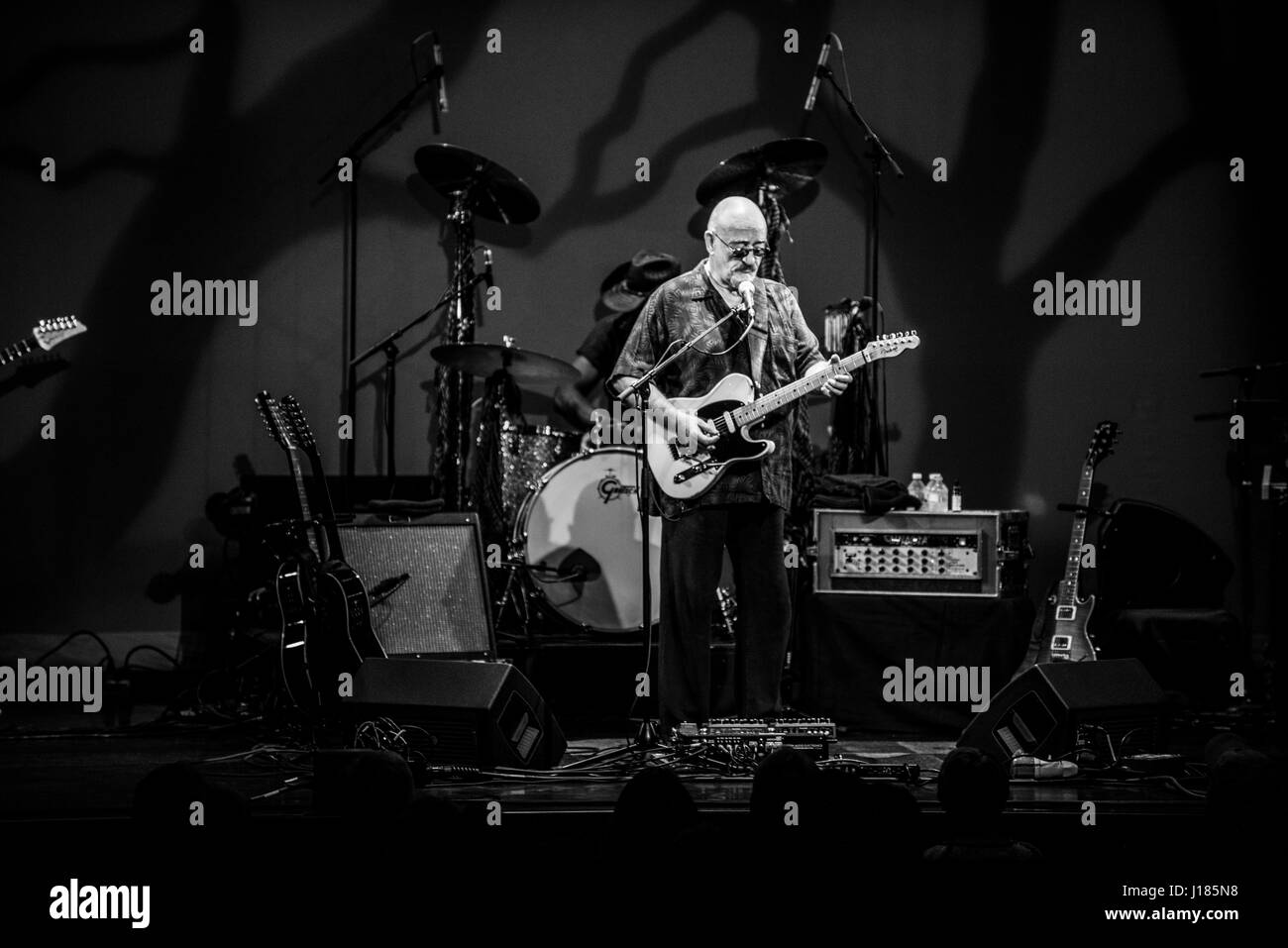 Live show musical show Black and White Stock Photos & Images - Alamy