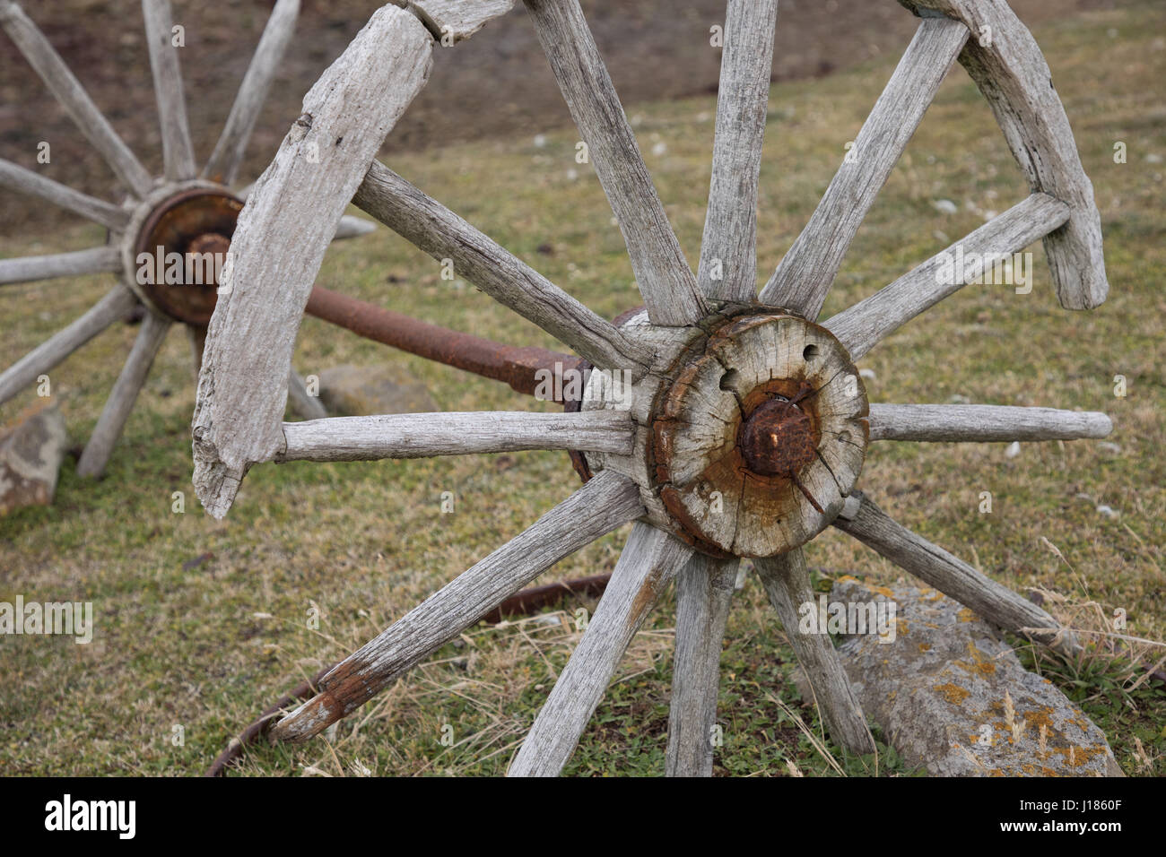 Old Fashioned Wheel Barrow High Resolution Stock Photography and Images ...
