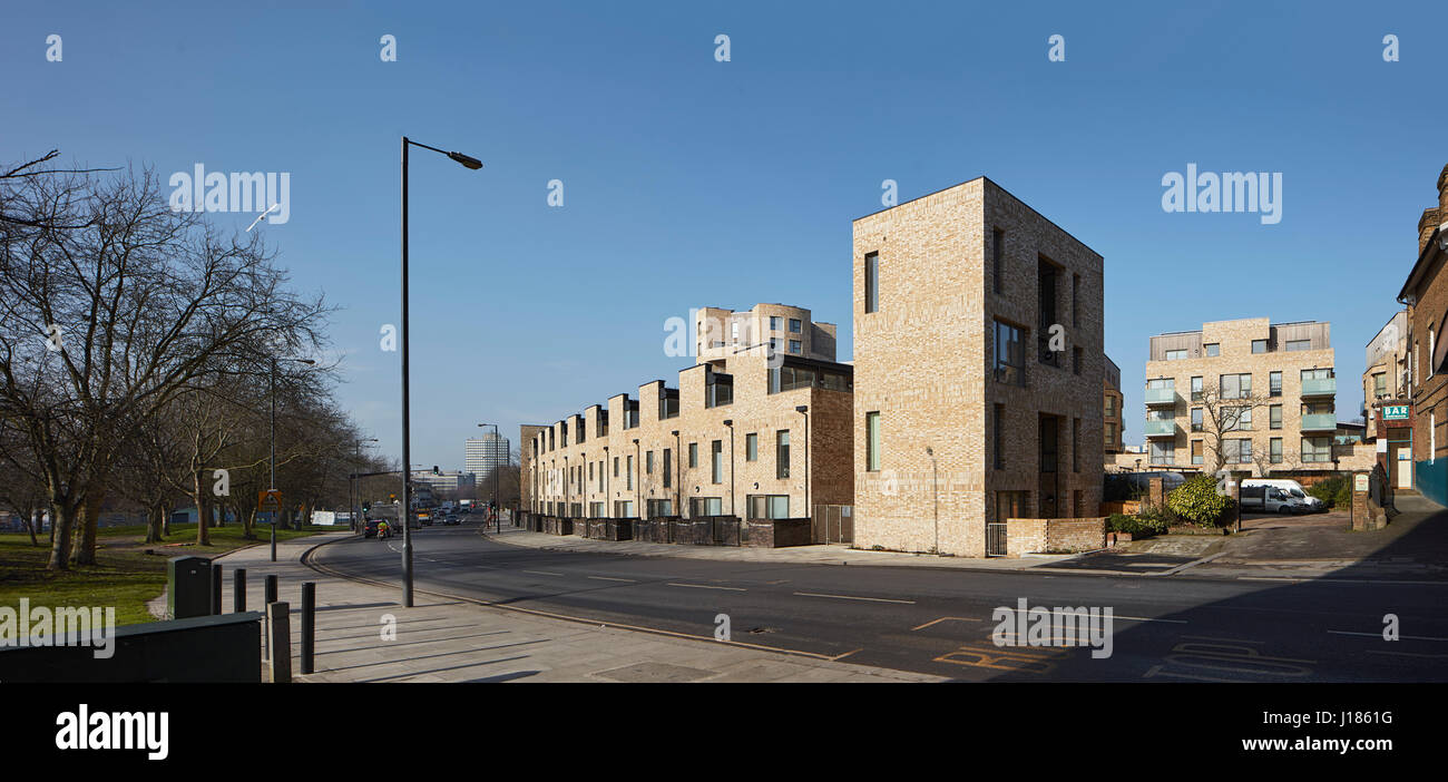 Panoramic perspective of housing estate along Hillside Road from east ...